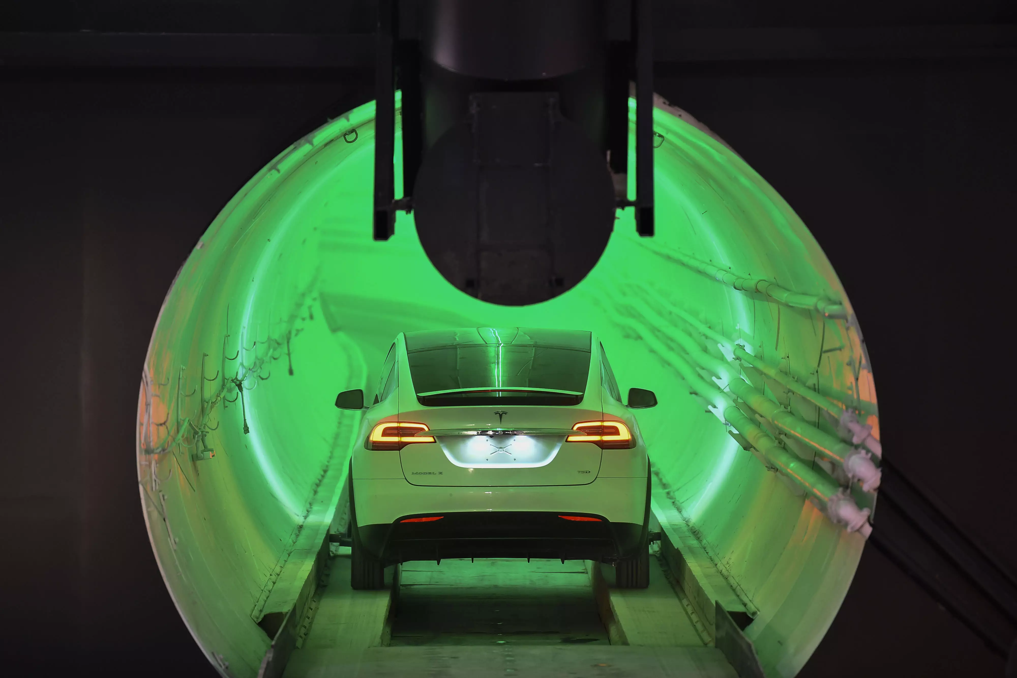 Elon Musk의 Boring Co.가 프로토타입 터널을 공개했습니다. 다음은 첫 번째 리뷰입니다. 12289_1