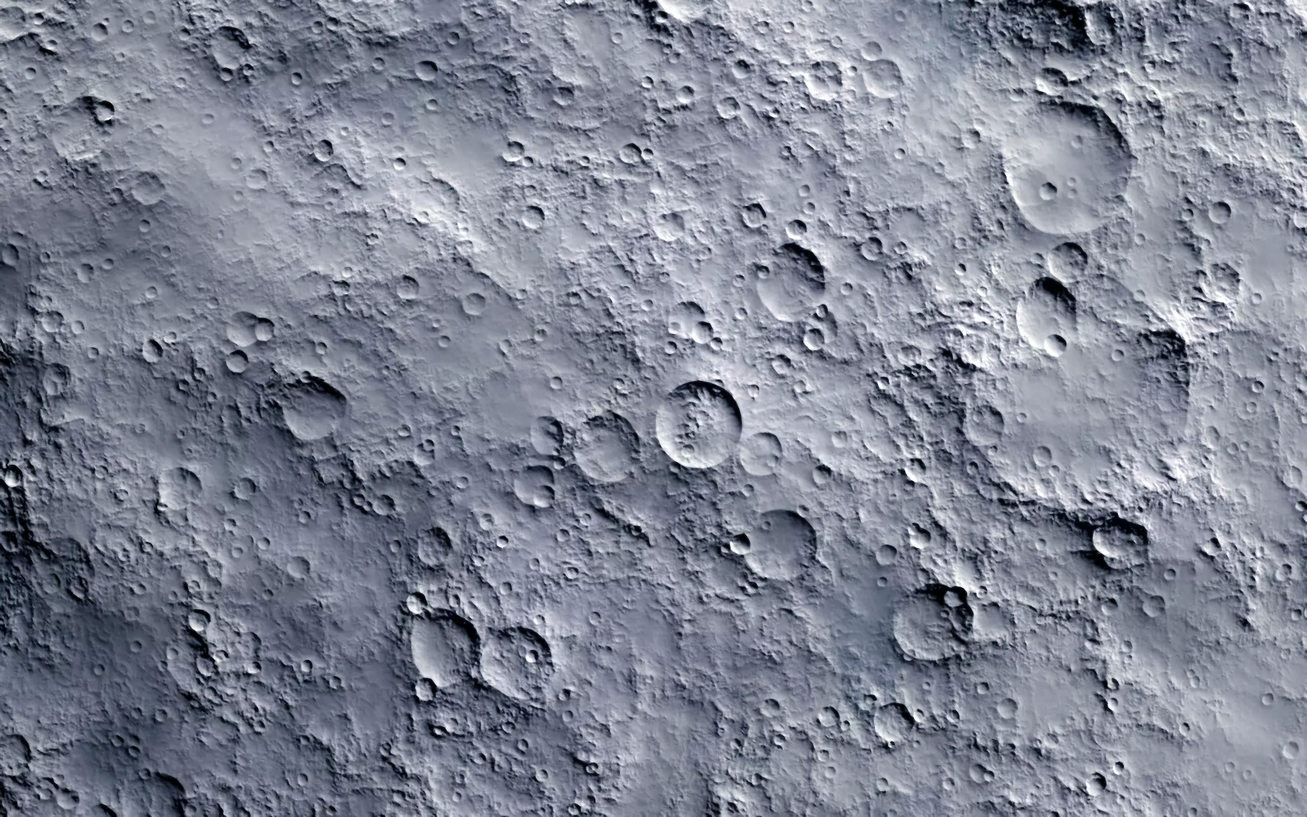 НАСА впервые обнаружило воду на залитой солнцем поверхности Луны 13935_1