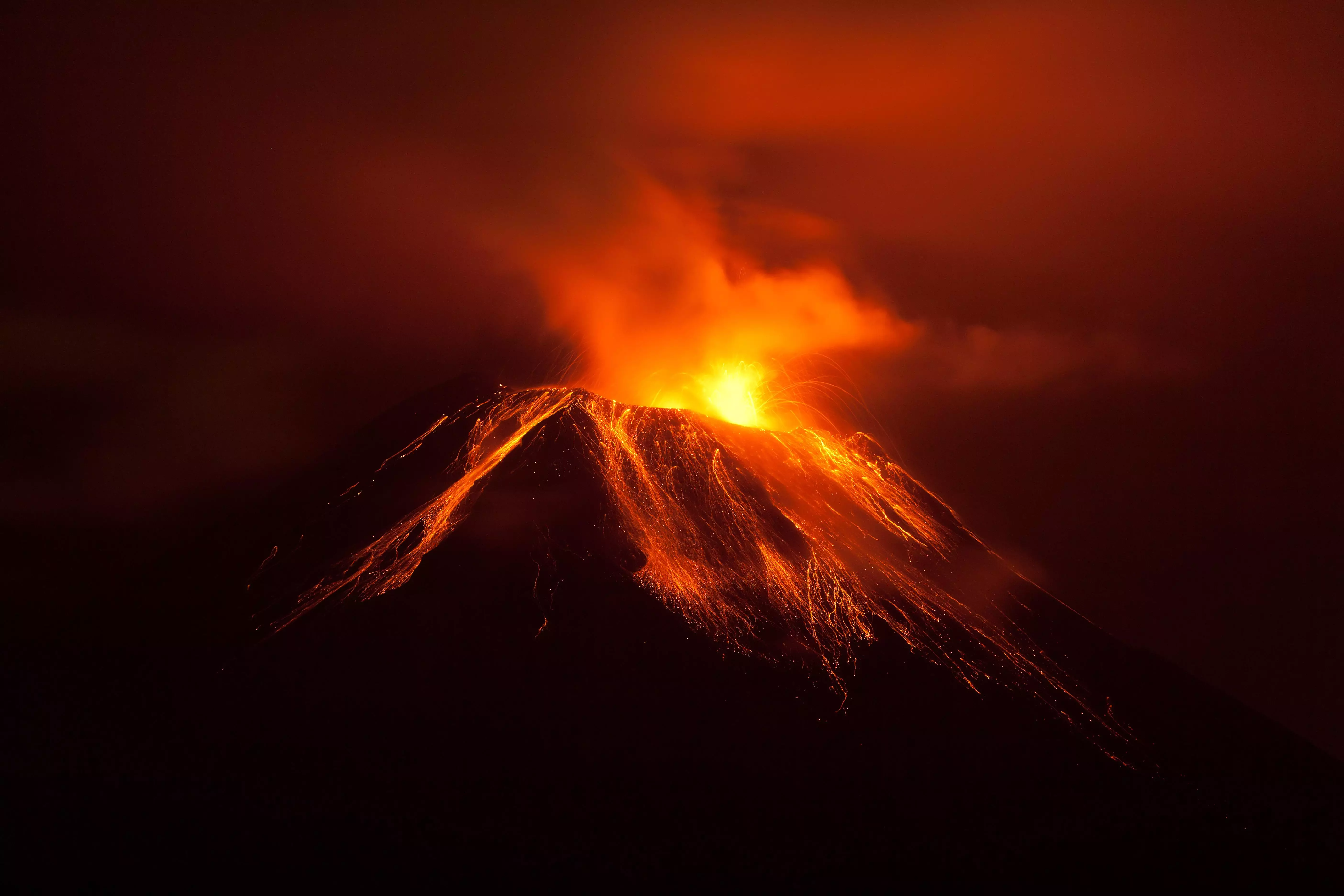 Ĉu nova averta signo por antaŭdiri vulkanajn erupciojn? 15080_1