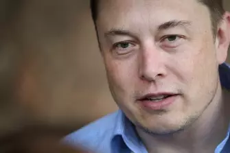 Tesla와 Elon Musk는 허리케인이 황폐화된 푸에르토리코에 친환경 에너지를 제공합니다. 16232_2