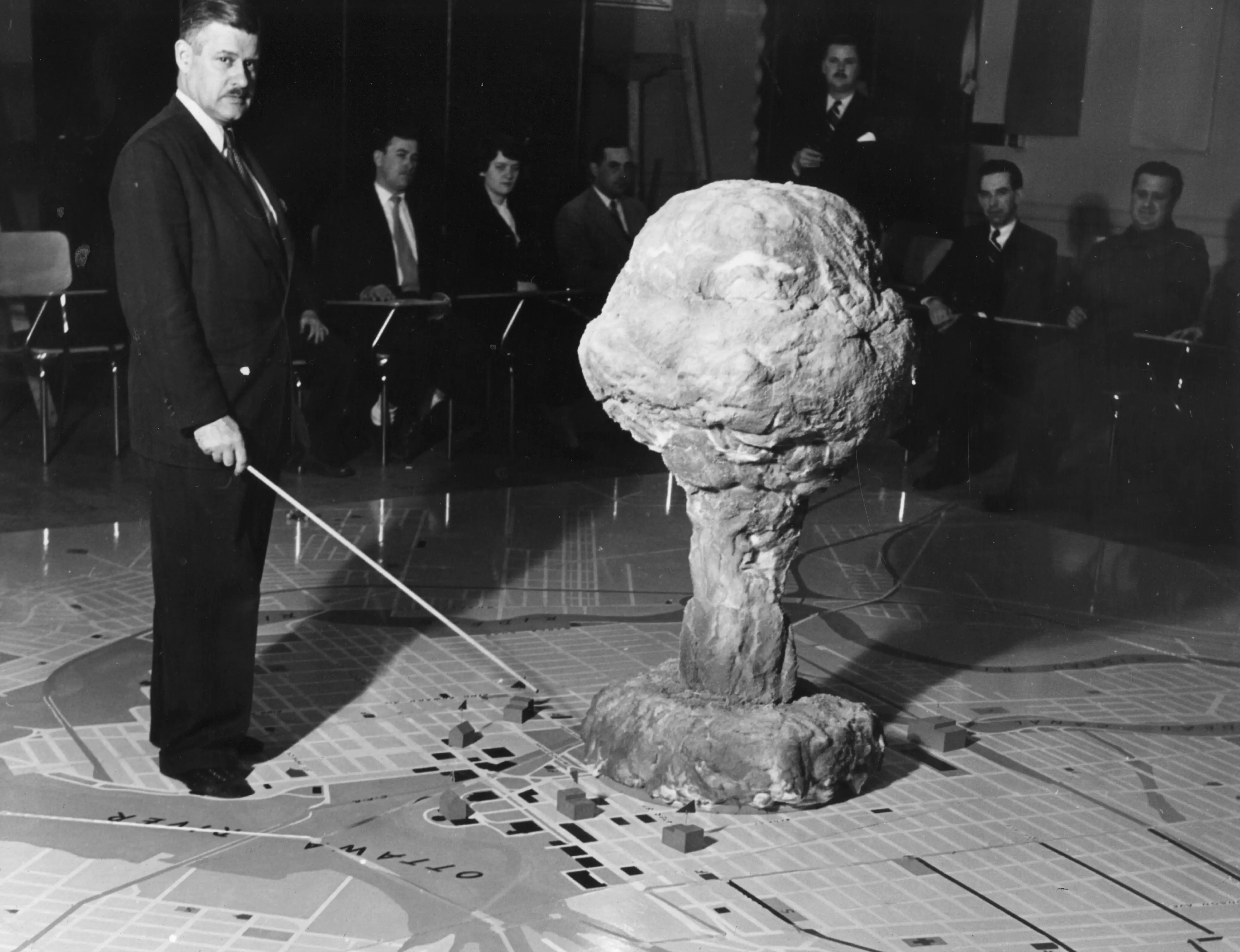 Hur man demonterar en atombomb 1820_1