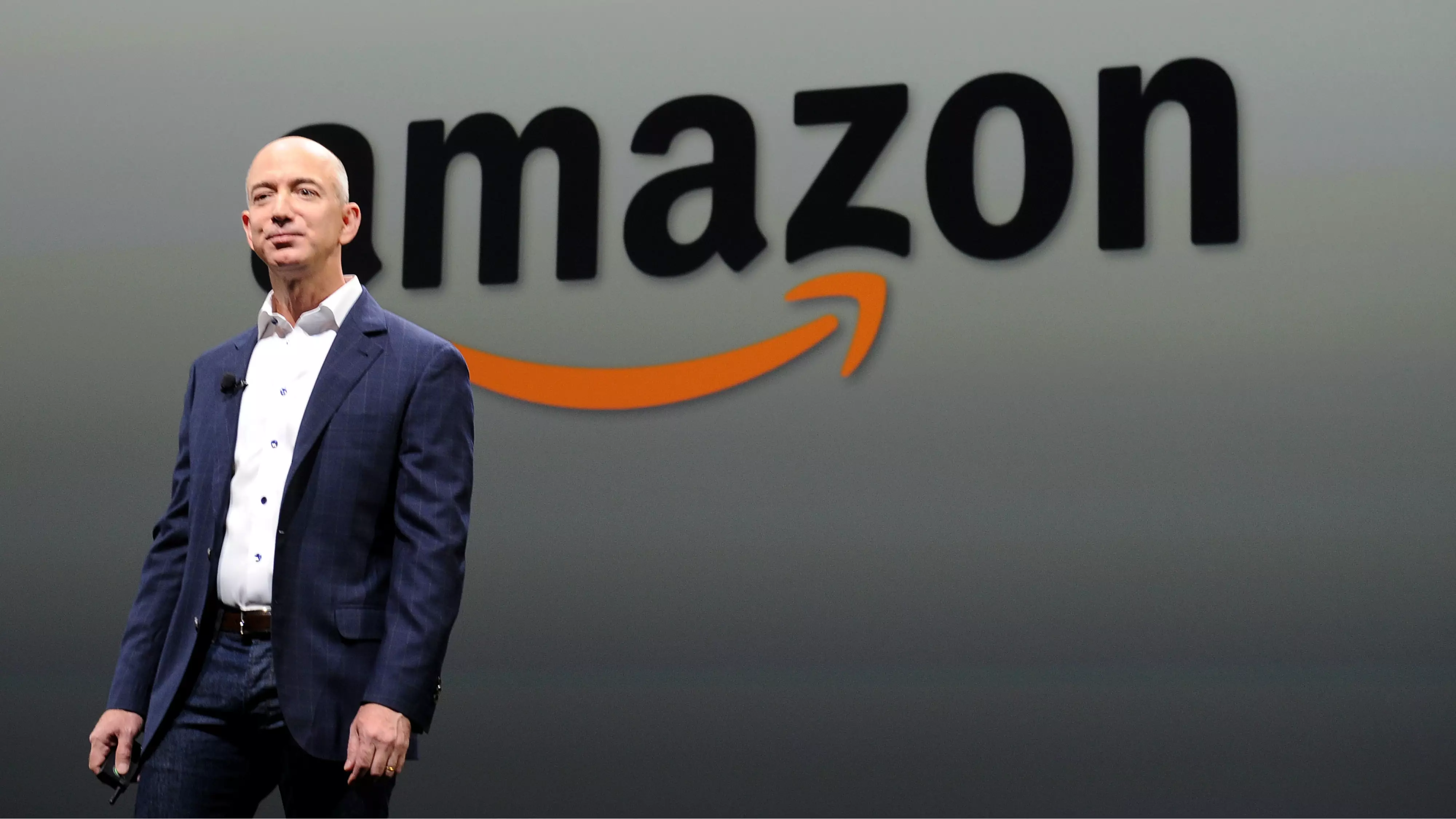 Az Amazon részvényei zuhannak, miután Trump Twitter-üzenetében közölte, hogy a cég nem fizet elég adót 18276_2