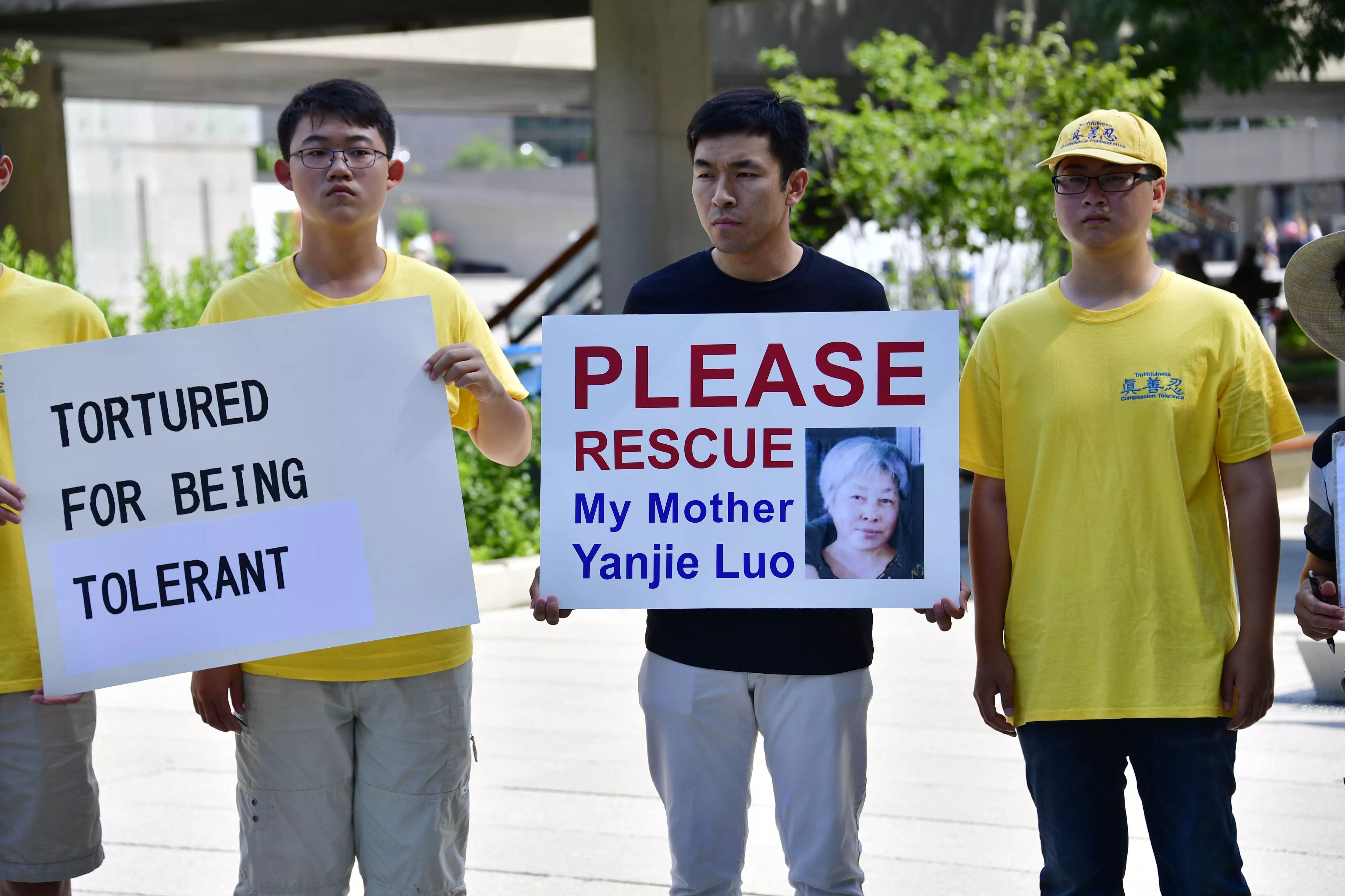 Kinija paima organus iš persekiojamų mažumų, tvirtina žmogaus teisių grupė 2074_1