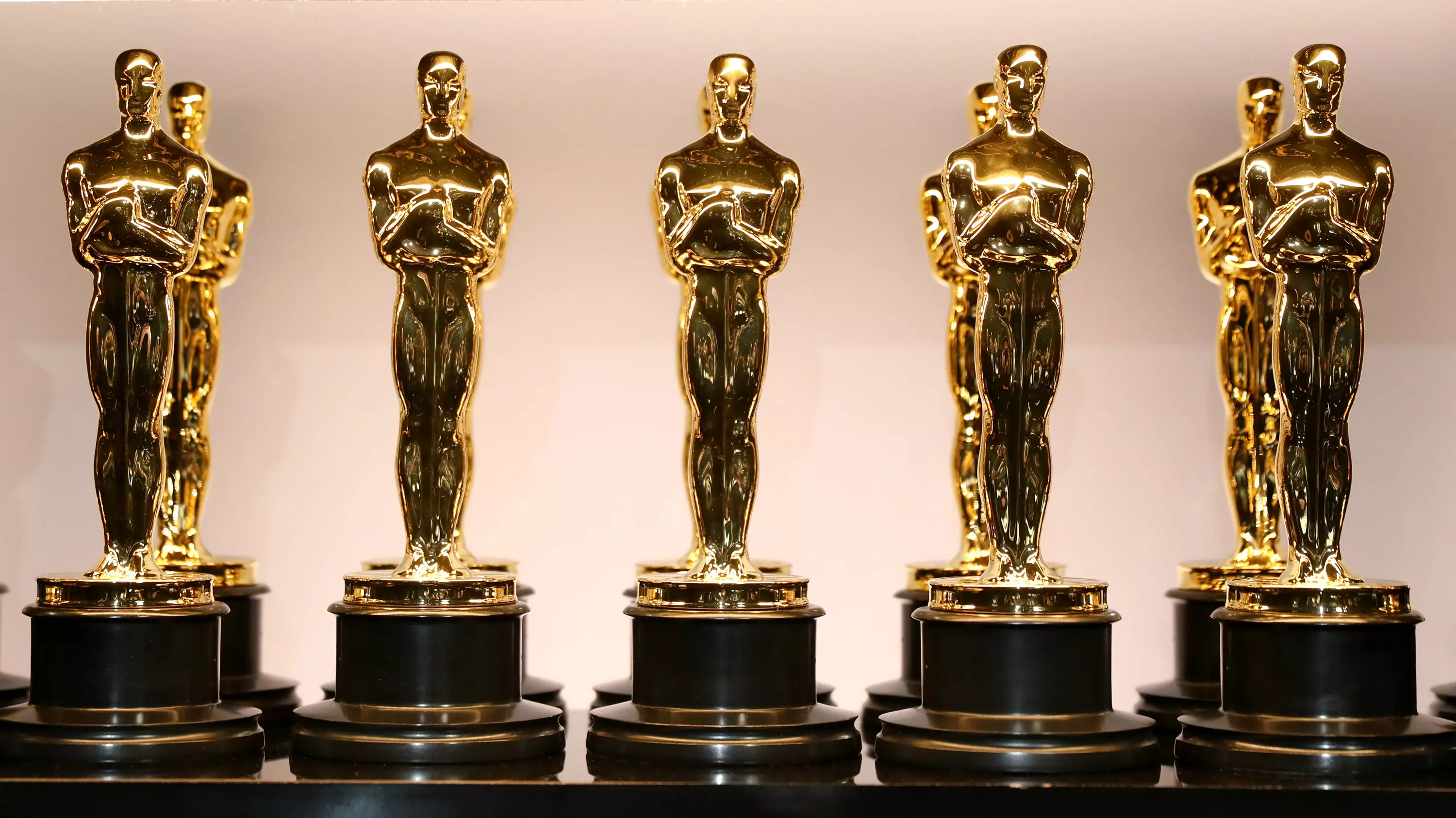 Академи саяхан Оскарын шагналд 