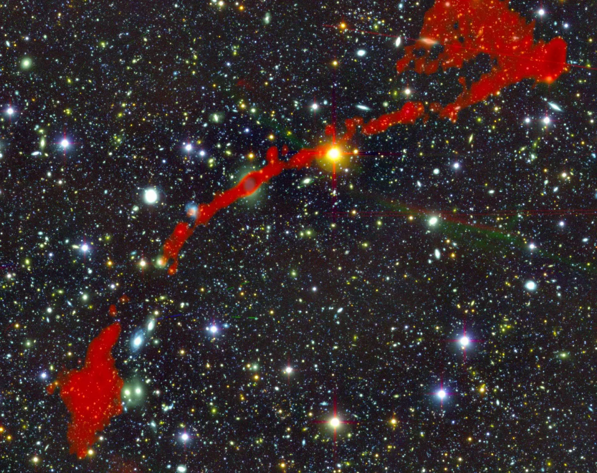 El descubrimiento de dos radiogalaxias gigantes sugiere más por venir 26106_1