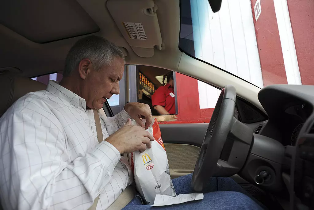 McDonald's muốn tự động hóa hệ thống lái xe của mình với A.I. 27849_1