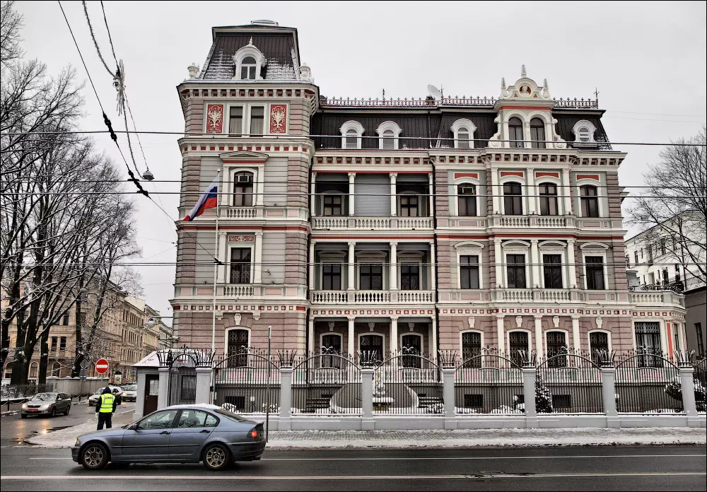 Ambasadat e Rusisë po zhvendosen në 289_4