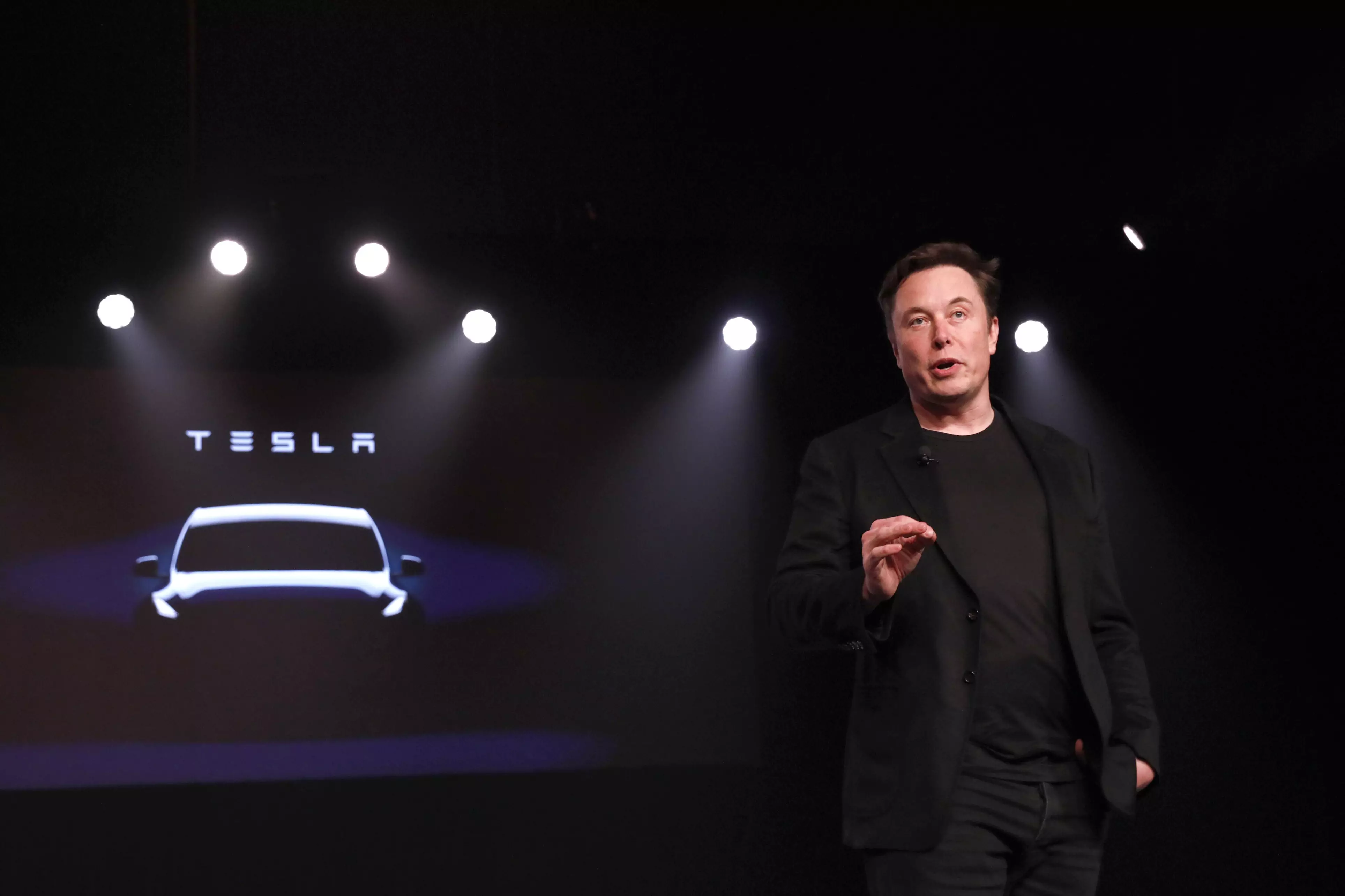 Elon Musk njanjeni armada 1 yuta Tesla 'robotaxis' ing 2020 30905_1