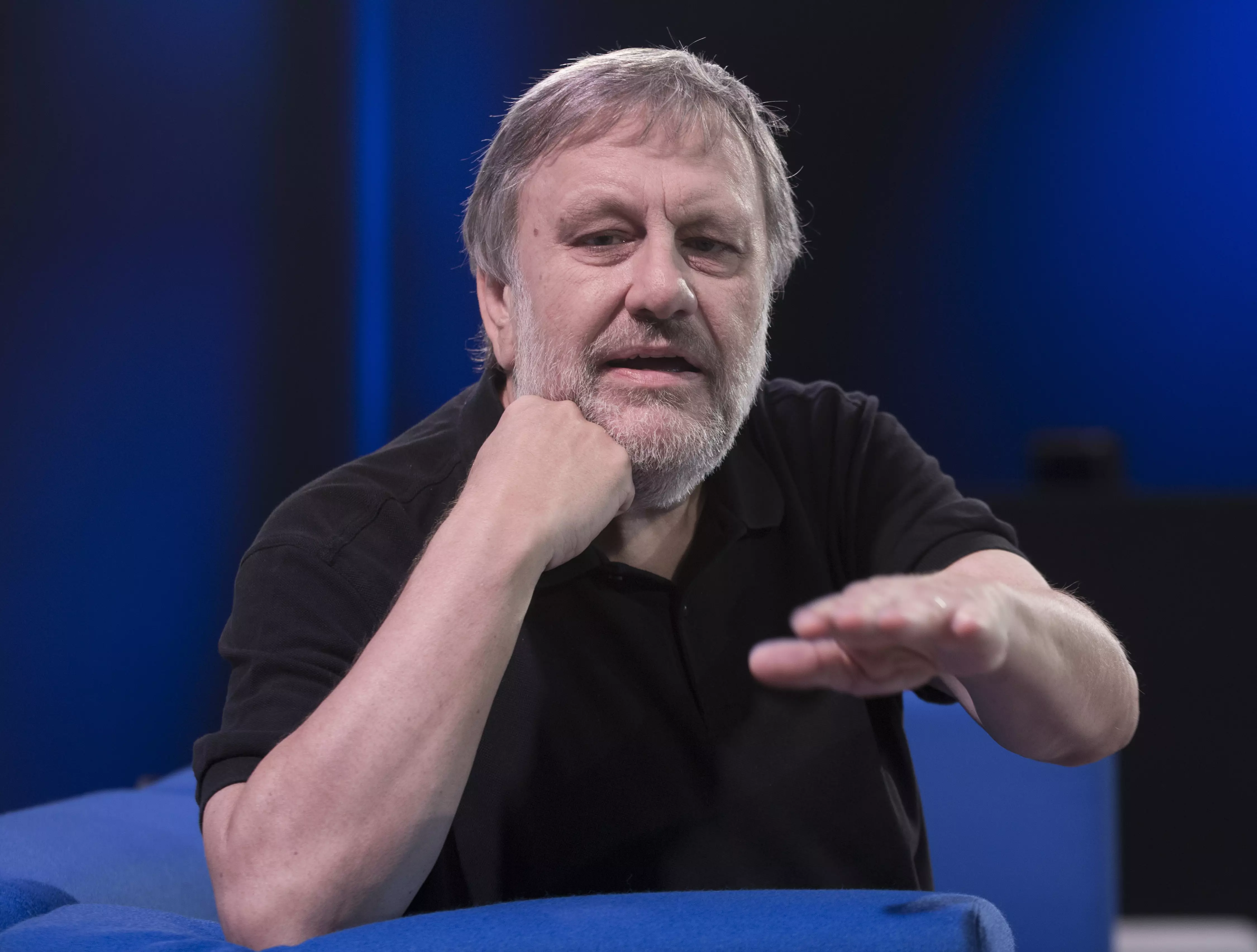 Inona no tian'i Slavoj Žižek holazaina rehefa miresaka momba ny ideolojia izy? 32012_1