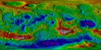Ngabongkar misteri ngeunaan Vesta, astéroid kadua panggedéna di tatasurya urang 3306_2