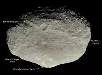 Разгадка тайны Весты, второго по величине астероида в нашей Солнечной системе 3306_3