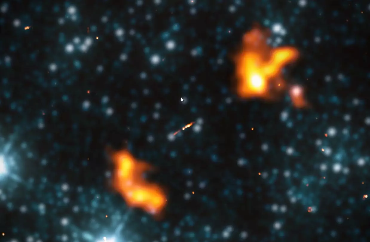 المجرة الراديوية العملاقة Alcyoneus هي الآن أكبر مجرة معروفة في الكون