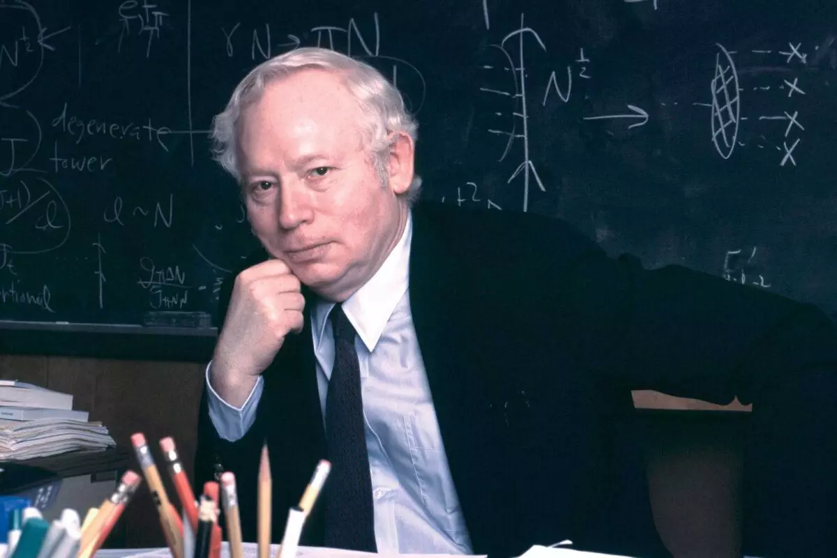 Steven Weinberg: ny fahafatesan'ny mpitondra tenin'ny siansa indrindra 3362_1