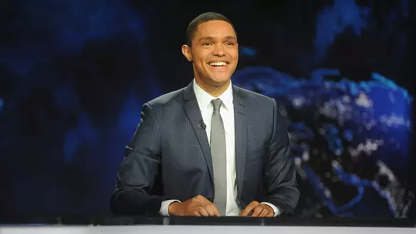 Trevor Noah is gjin Jon Stewart - en moat net besykje te wêzen 35059_0