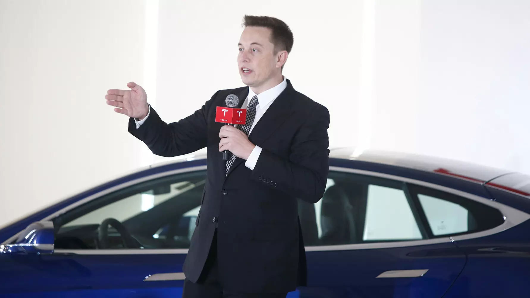 Elon Musk, Tesla bilen bäsleşigiň galanlarymyz üçin has gowy geljegi aňladýandygyna ynanýar 40762_0