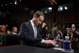 Apklausa atskleidžia, kiek amerikiečių prisijungė prie #DeleteFacebook judėjimo 41505_3