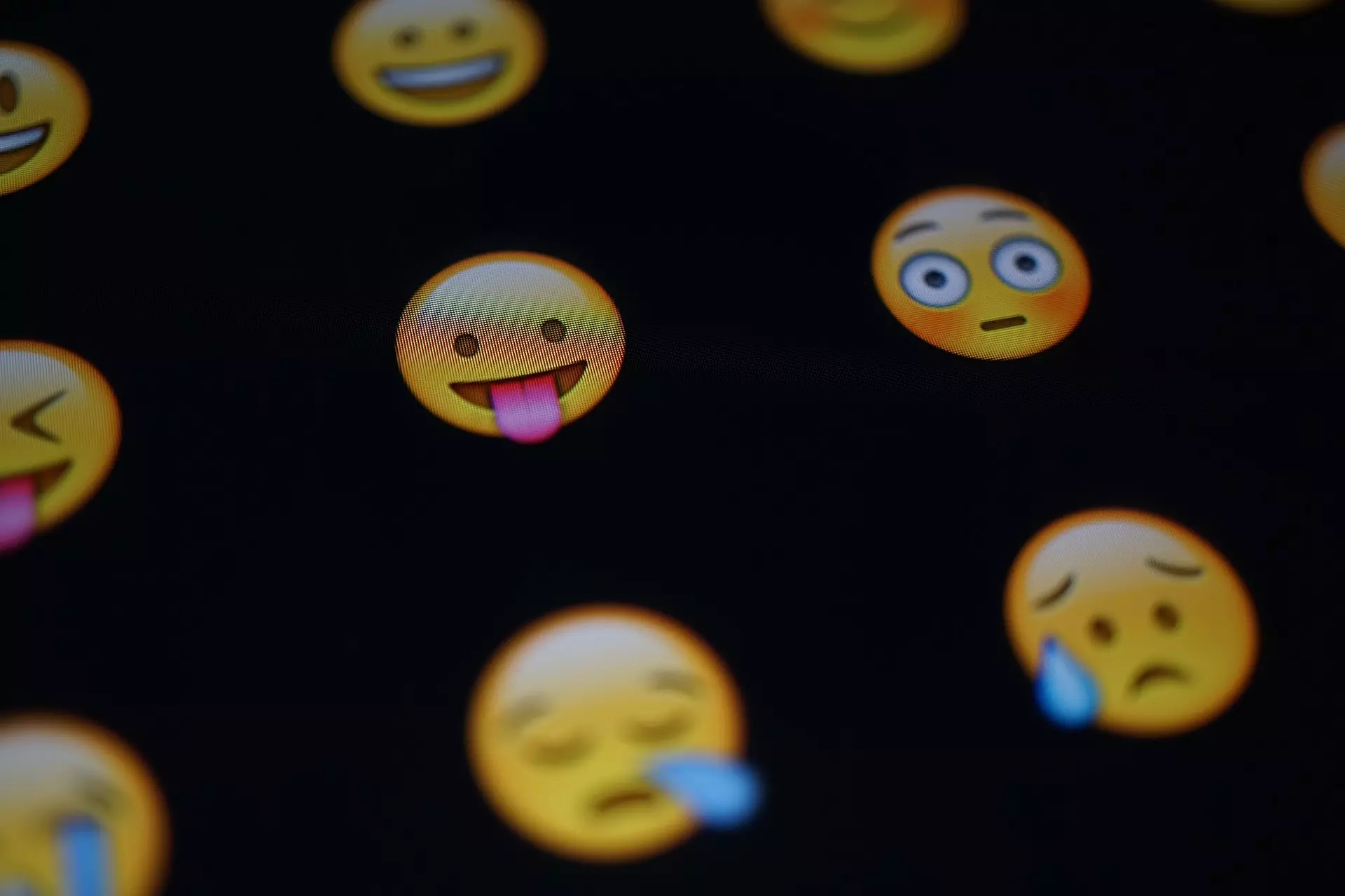 Faʻaaoga emojis i fesoʻotaʻiga galuega, fai mai psychologists 4290_1