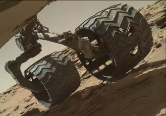 Imagini spectaculoase de la Curiosity Rover pe Marte 42940_5