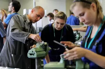 Trump ne peut pas sauver tous les emplois. Voici un plan pour mettre notre main-d'œuvre sur une voie durable 46220_4