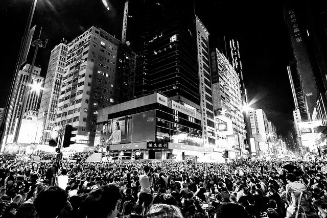 Beset Sentraal: Hong Kong-betogers verenig vir algemene stemreg 46247_0