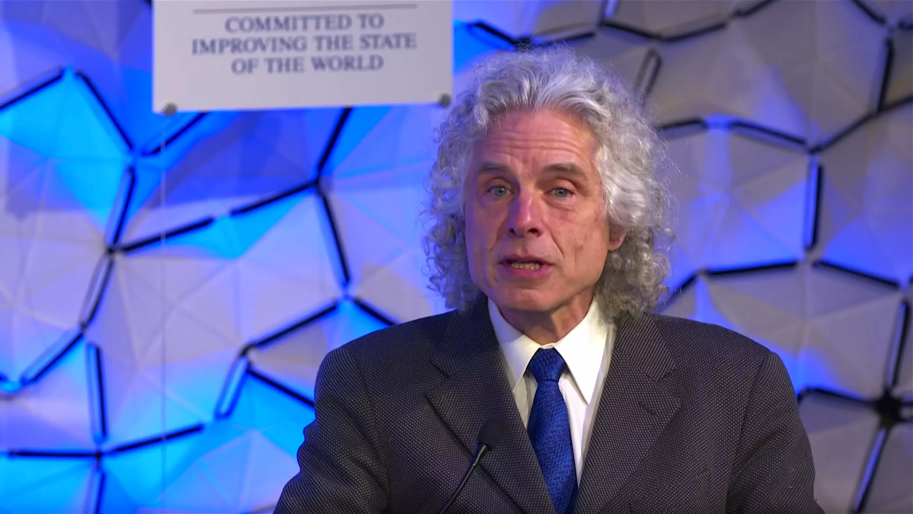 Steven Pinker ที่ดาวอส: ความถูกต้องทางการเมืองที่มากเกินไปทำให้เกิดแนวคิดที่รุนแรง 50655_0