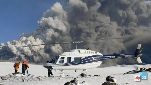 Semnele care duc la erupția Eyjafjallajökull 57141_0