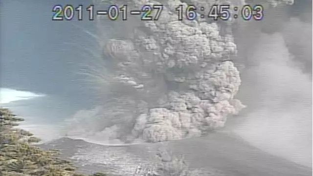 L'eruzione di Kirishima in Giappone è ancora forte 63127_0
