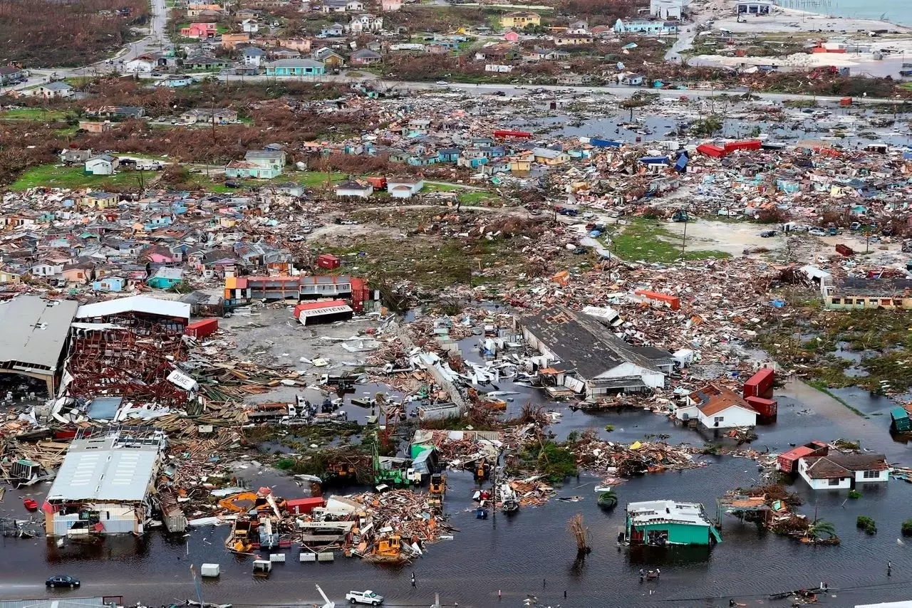 ¿Se intensifican las tormentas? Más de la mitad de la isla Gran Bahama está bajo el agua. 6542_1