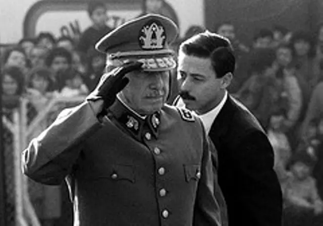 An tSile: An Taibhse Pinochet á Dhíscaoileadh