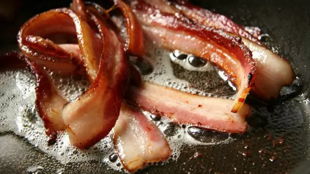 Vakadzi Vari Kuunza Kumba Bacon