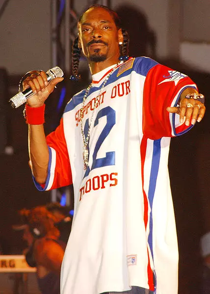 Ike ndọrọ ndọrọ ọchịchị na-apụta bụ Snoop Dogg