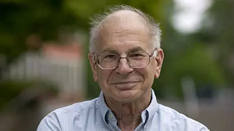 भाग्य र शोधकर्ता: Kahneman's Path to Prospect Theory 8865_0