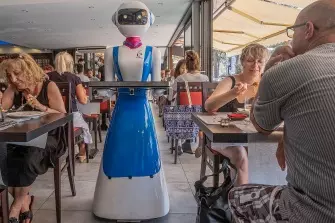 مطالعه: بیشتر مردم ترجیح می دهند شغل خود را به خاطر یک ربات از دست بدهند تا یک انسان 9501_2